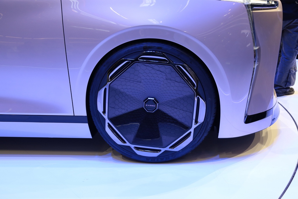 【E08】E08报价_E08图片_E08参数_E08文章_E08视频_E08口碑_搜狐汽车