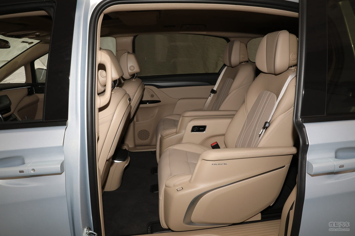 GL8 陆尚先享版 7座图片大全_别克GL8 陆尚外观图库_搜狐汽车