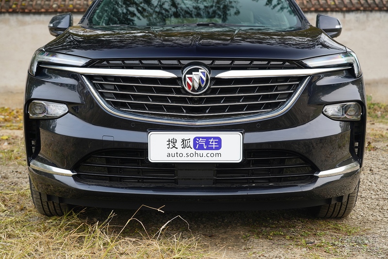 别克昂科旗图片】_2022款 652T 四驱尊享旗舰型 7座_墨玉黑_外观_搜狐汽车网
