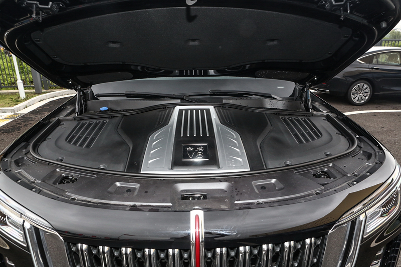 红旗LS7图片】_2022款 4.0T 尊爵旗舰 4座_底盘发动机_搜狐汽车网